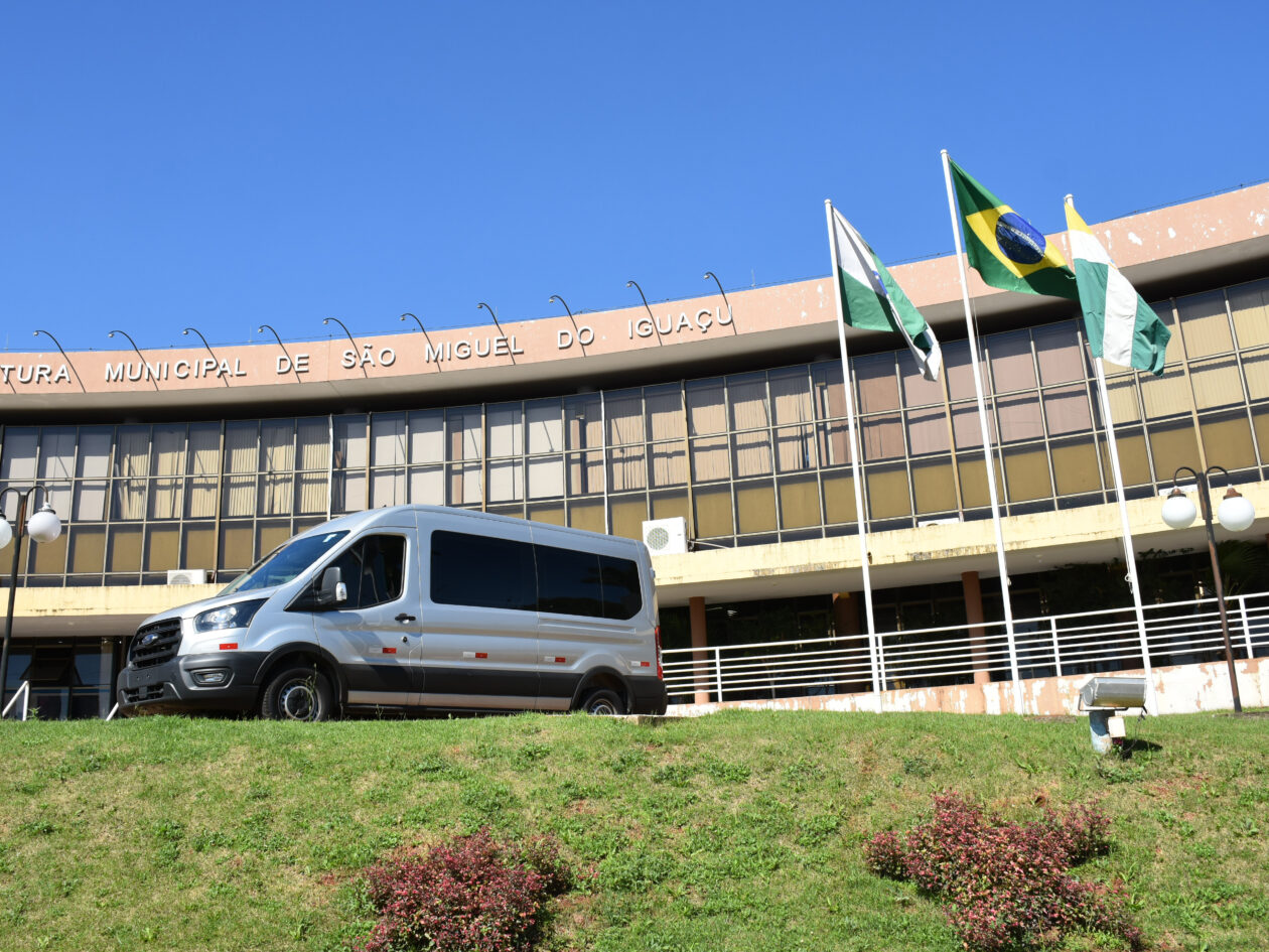 Governo Municipal adquire van 0 km para a secretaria de Saúde - Cidades ...